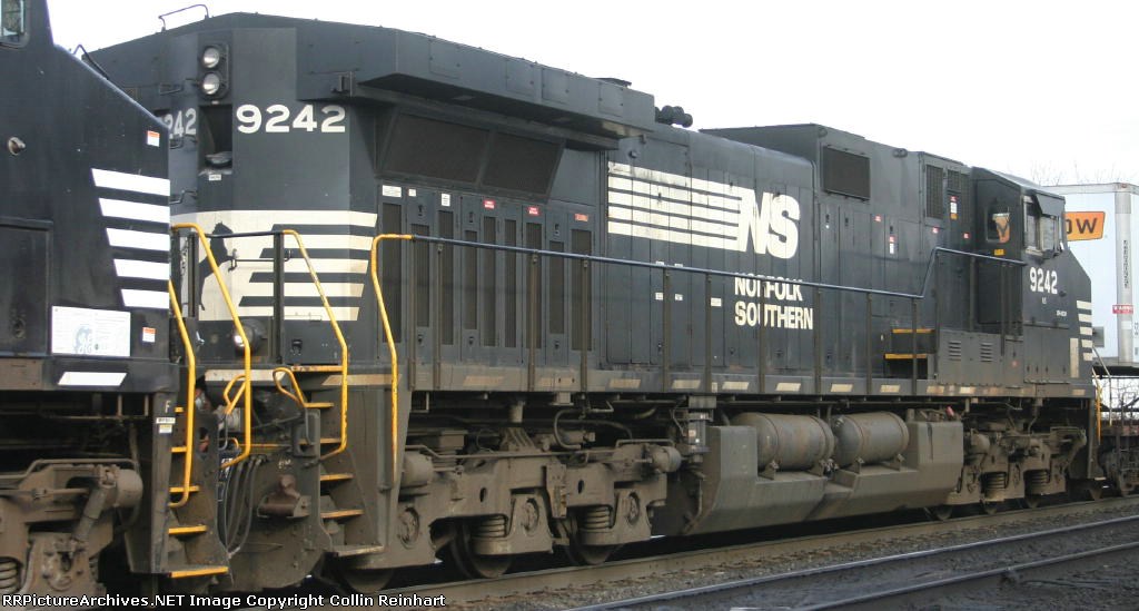 NS 9242